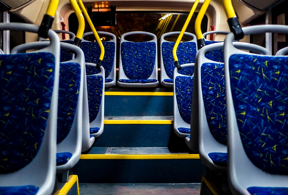 Le transport en commun au Code de la route – Code en Poche